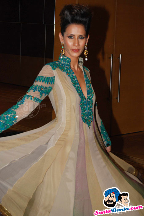 Models Walk the Ramp for Manish Malhotra HDIL Showcase - Hot PHOTOSHOOT ...