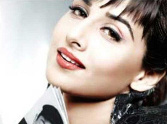 Vidya Balan Face Close Up Scans - AndAmpersand Mag Scans - Hot ...
