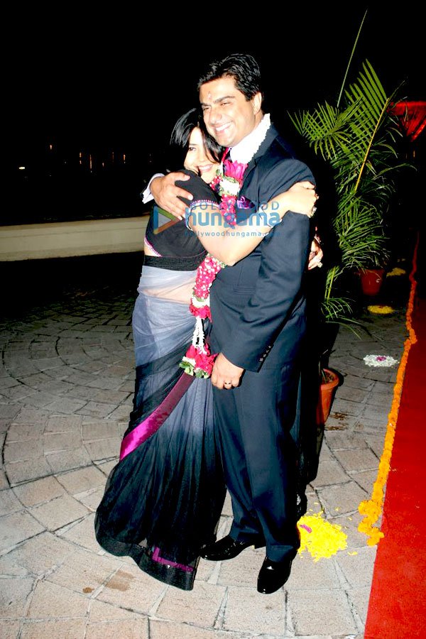 Sameer Soni and Neelam Kothari's wedding ceremony Pics - Hot PHOTOSHOOT ...