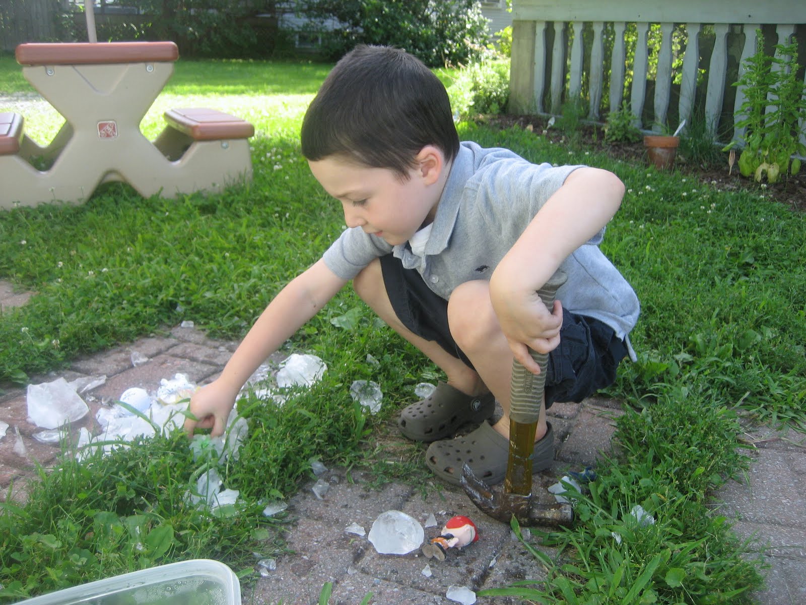 Fun Kid Activity - Ice Smashing