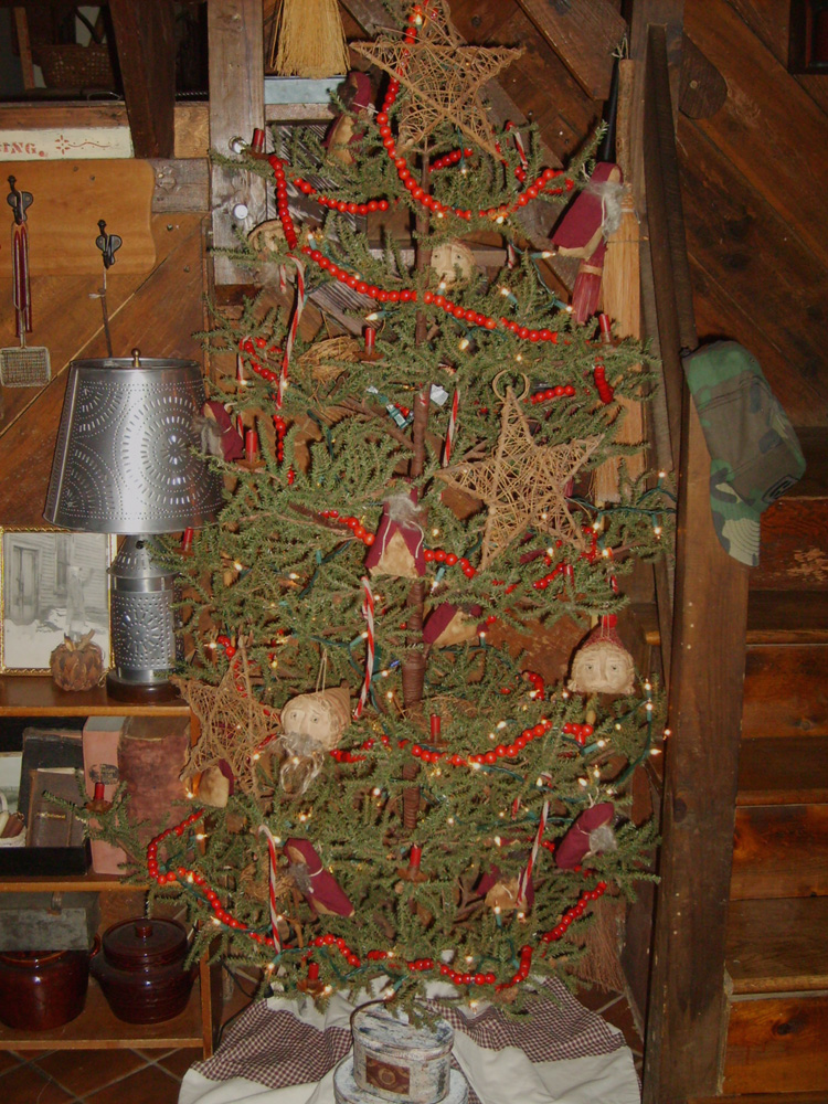 York Mountain Primitives: More Christmas Decorating
