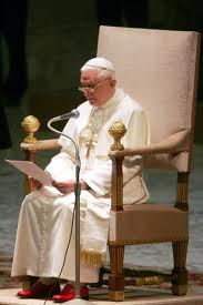 Clerical Whispers: Vatican decodes papal dress code