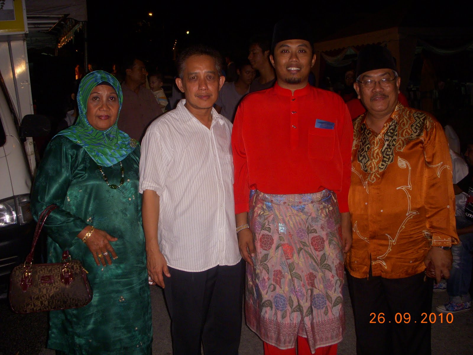 DUNIA SUNAWAN: BERHARI RAYA DI RUMAH DATUK WIRA JAMALUDDIN