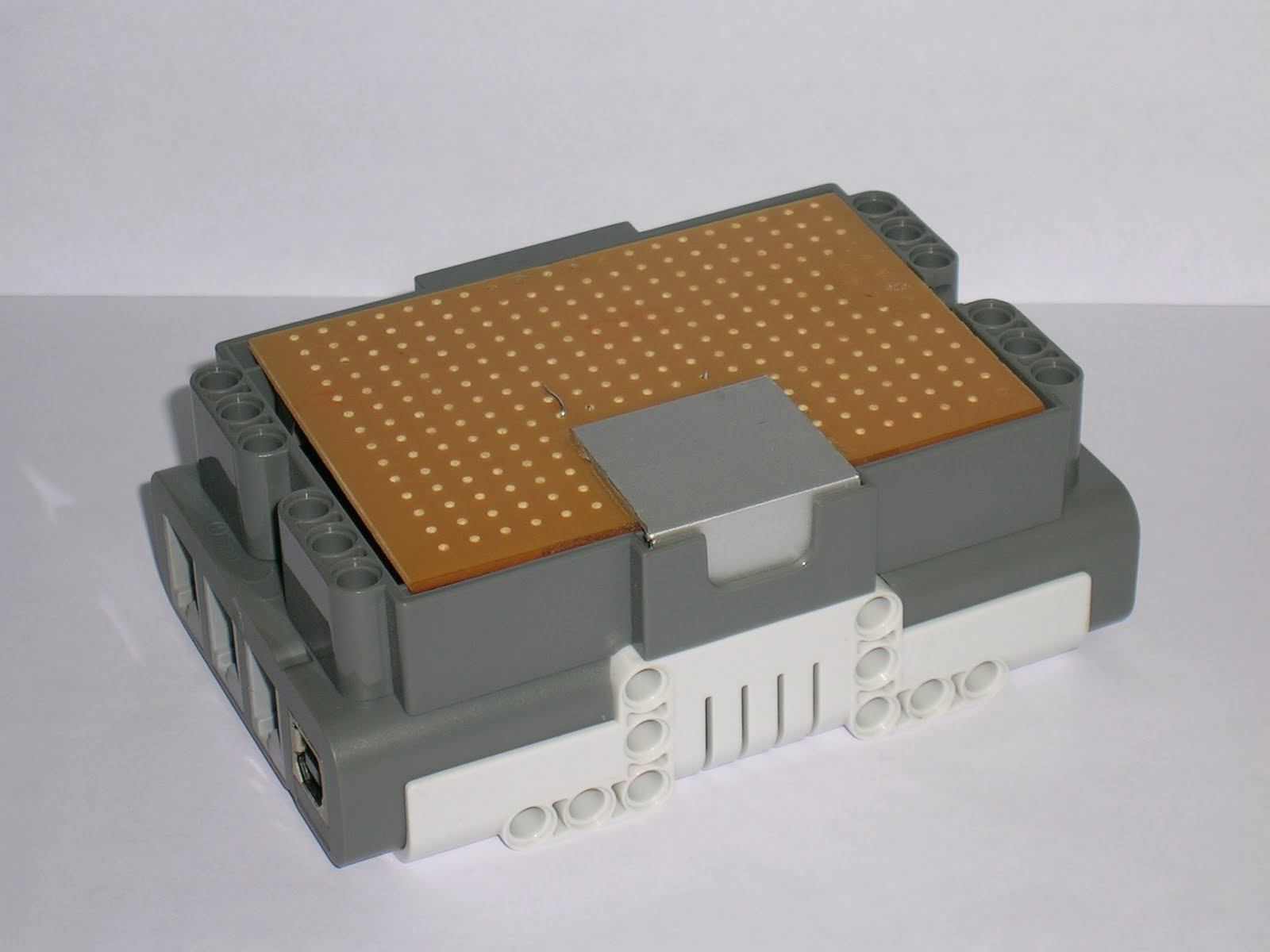 Lego Mindstorms and Technics Scene in Malaysia: Sneak peek of the NXT ...