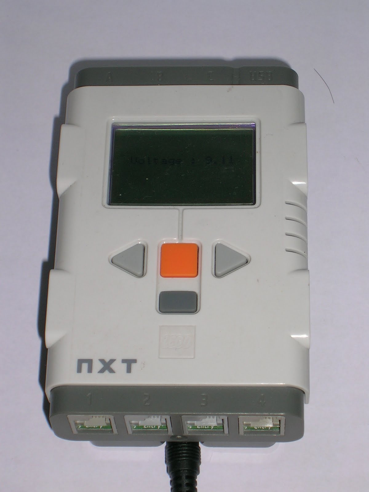 Lego Mindstorms and Technics Scene in Malaysia: Sneak peek of the NXT ...