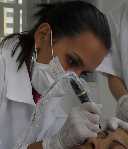 Flávia Zanon - Dermopigmentadora