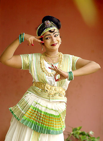 Kalamandalam Hemalatha Break the World Record for Longest Dance Performance