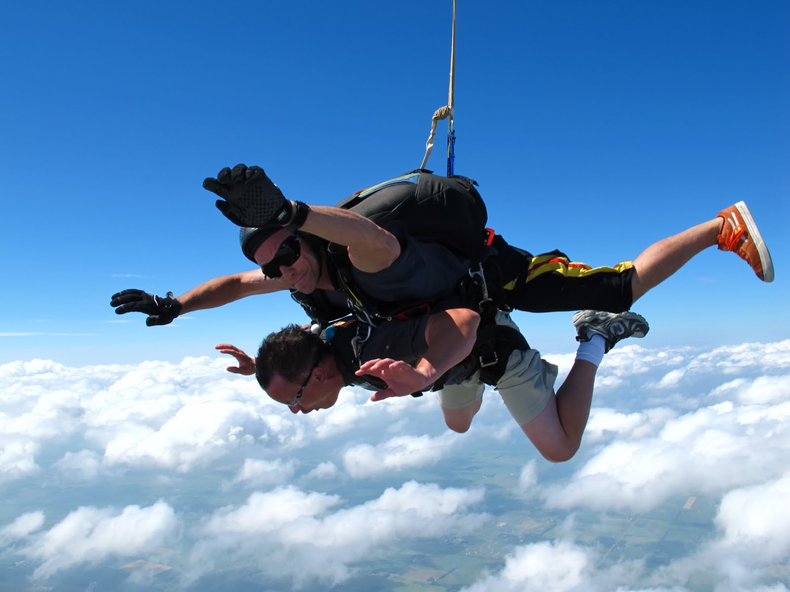 07.05.10 Choosing To Watch (and Fly) The Friendly Skies | Liv Lane