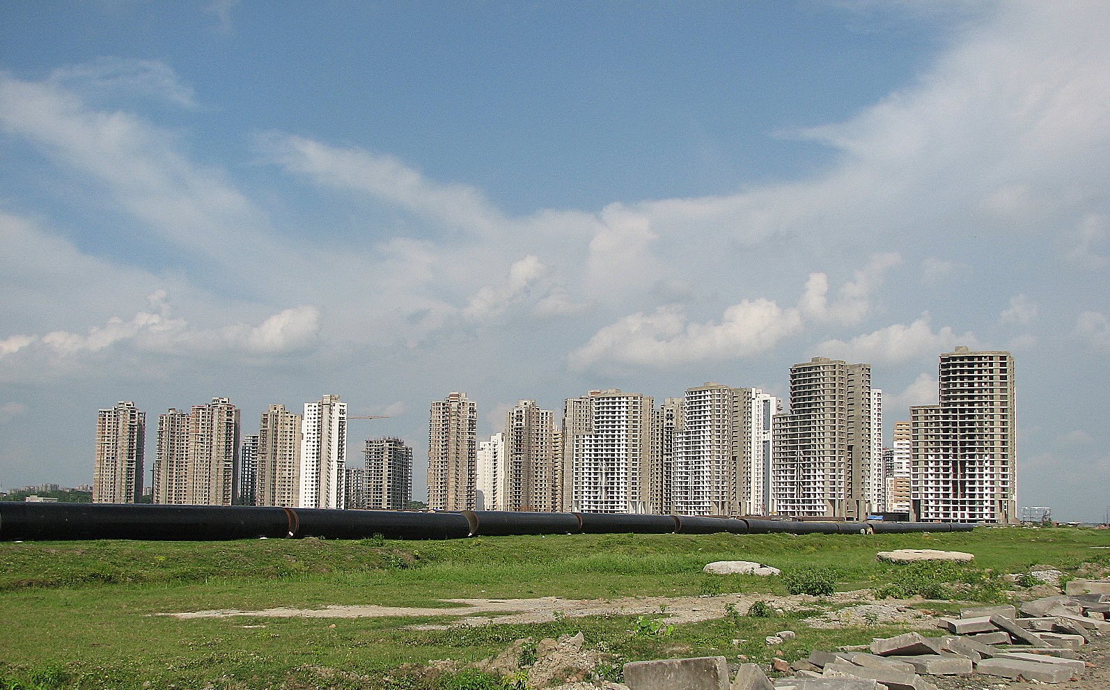 Save New Town Now !: New Town Blues and Hues