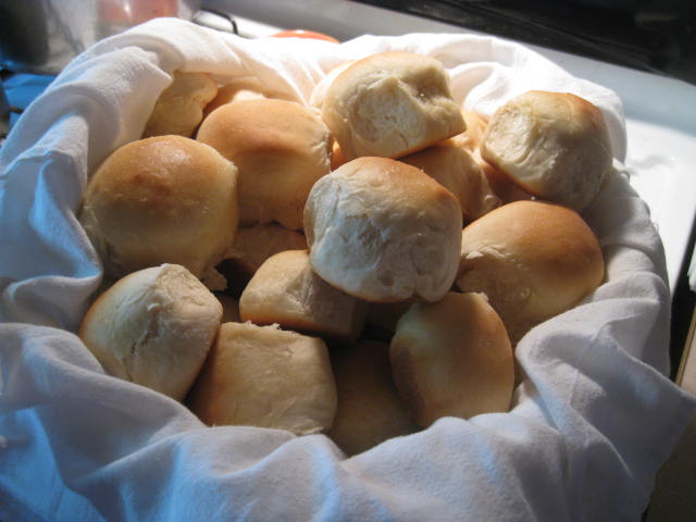 The Rickett Chronicles: Recipe: Yummy Good Rolls