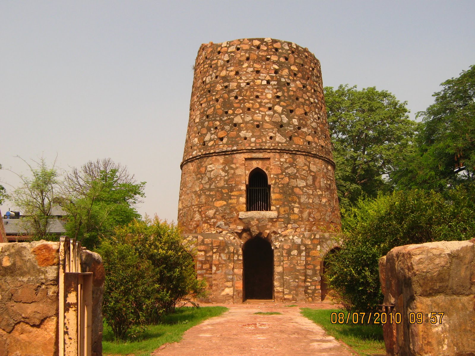 Chasing History: Chor Minar, Hauz Khas