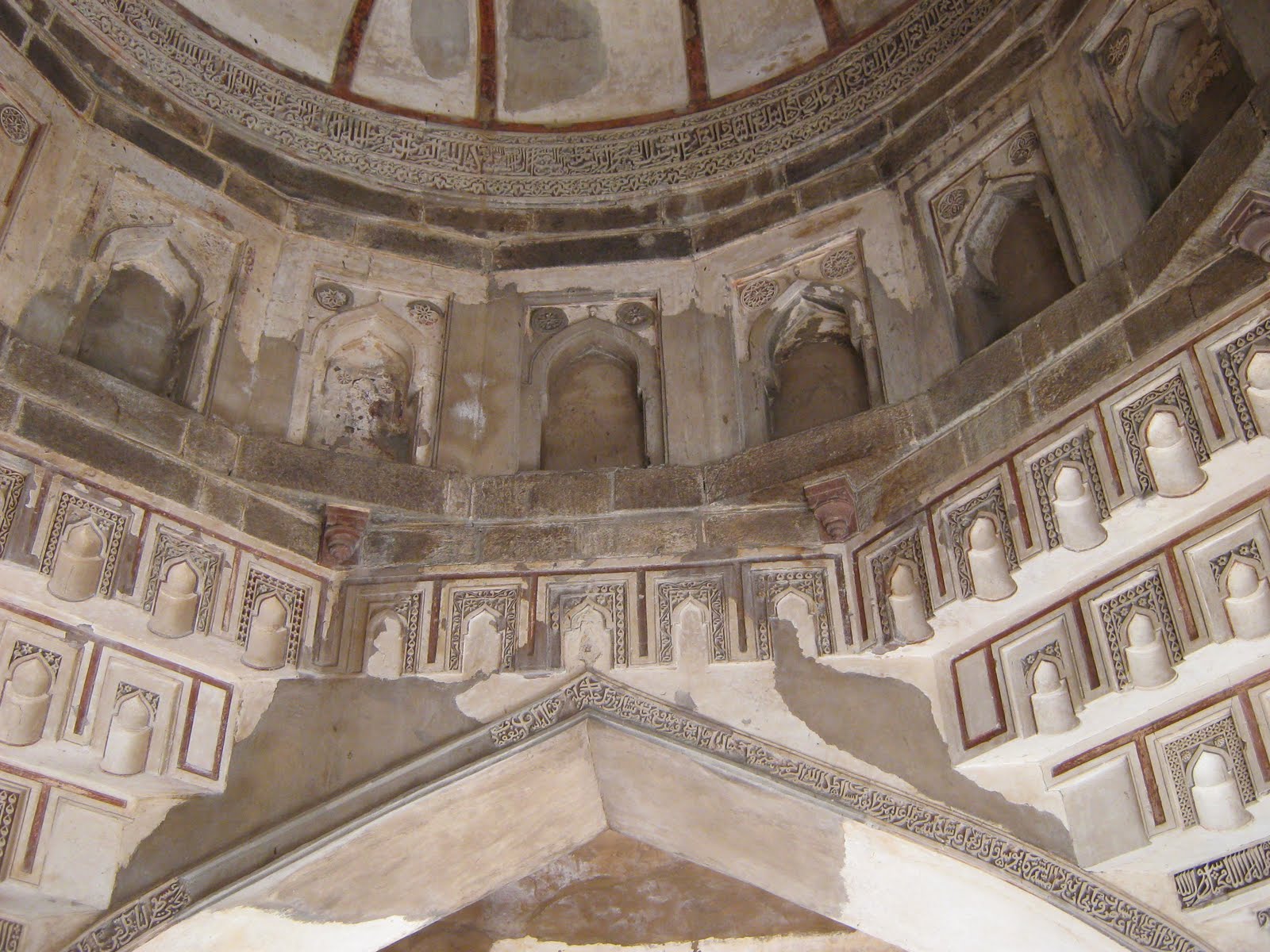 Chasing History: Muhammad Wali Masjid behind kamala nehru college,siri ...