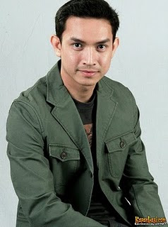 terARTIS: ADITYA HERPAVI