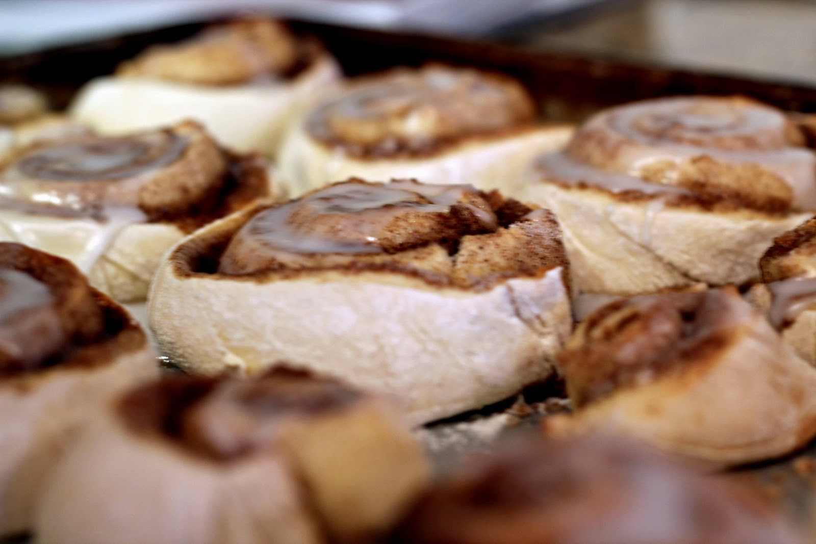 Girls in the Garden: Jiffy Cinnamon Rolls