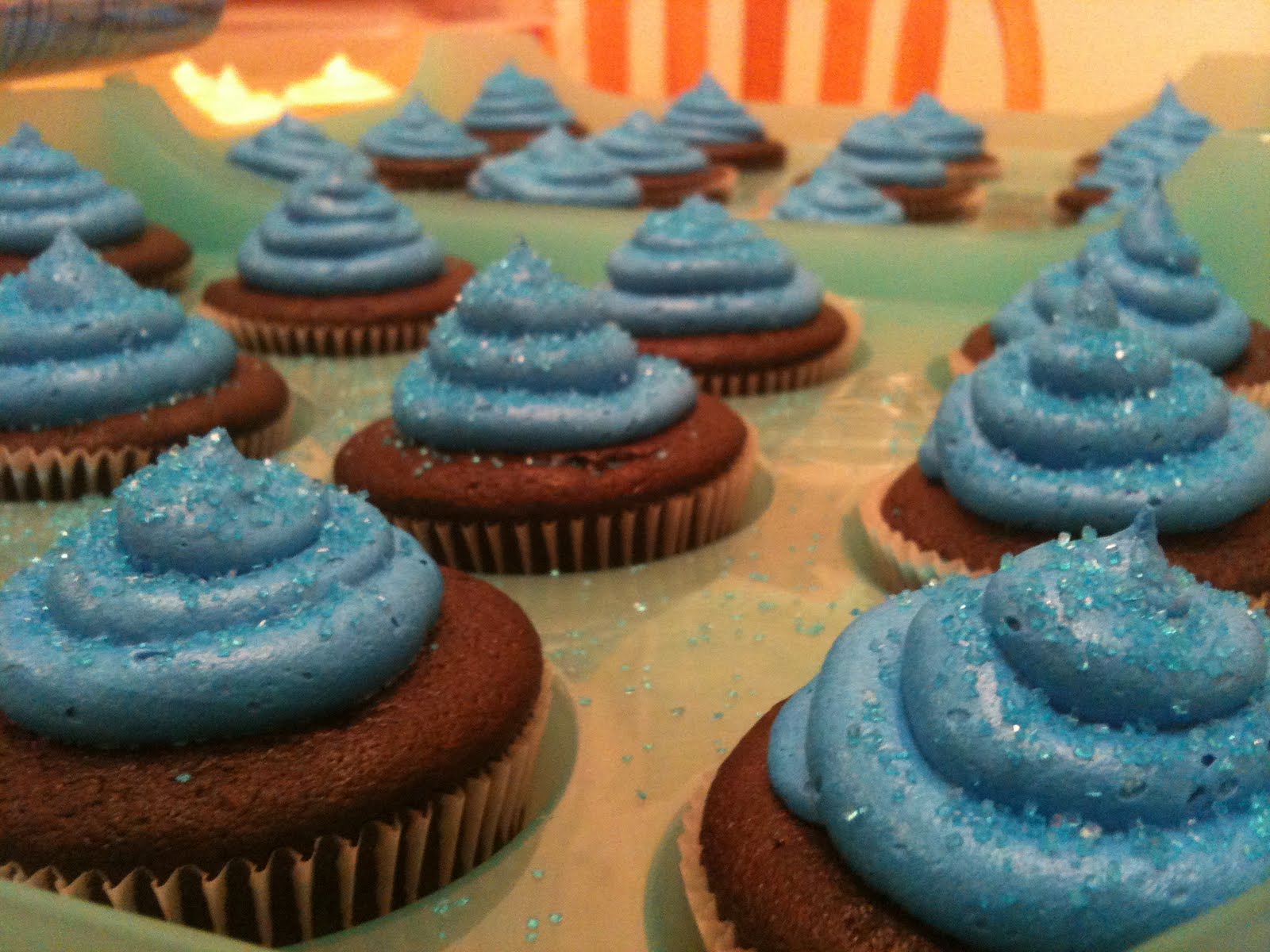 Cupcakes. Love, Mona