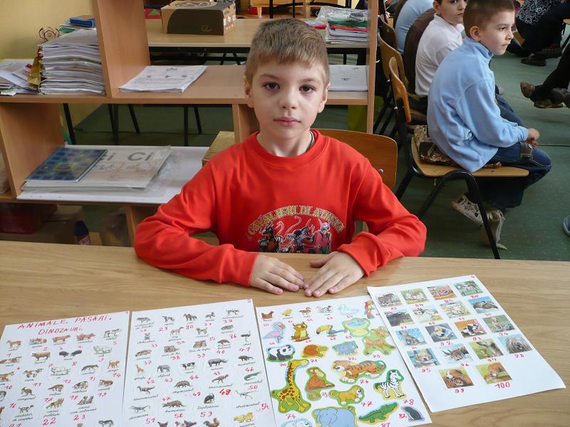 .: Colectie de 100 de obiecte