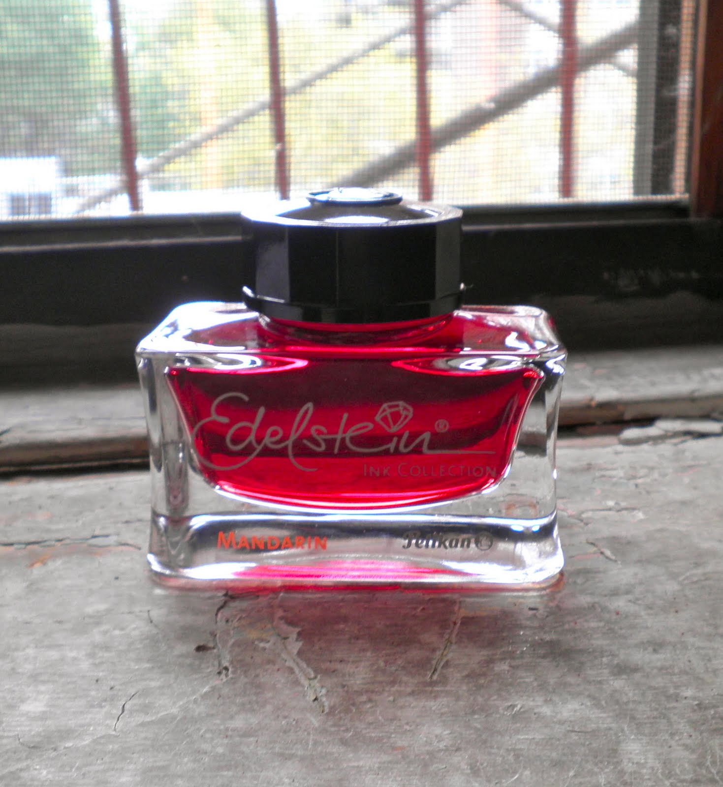 Pocket Blonde: Pelikan Edelstein Mandarin Ink