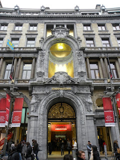 Exotic Travel Destinations: Shopping on The Meir, Antwerp - Winkelen op ...