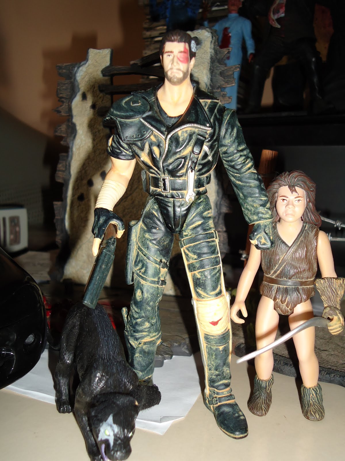 sexta feira 13 para fanaticos: REVIEW DO MAD MAX FIGURA DE AÇAO E DVDS