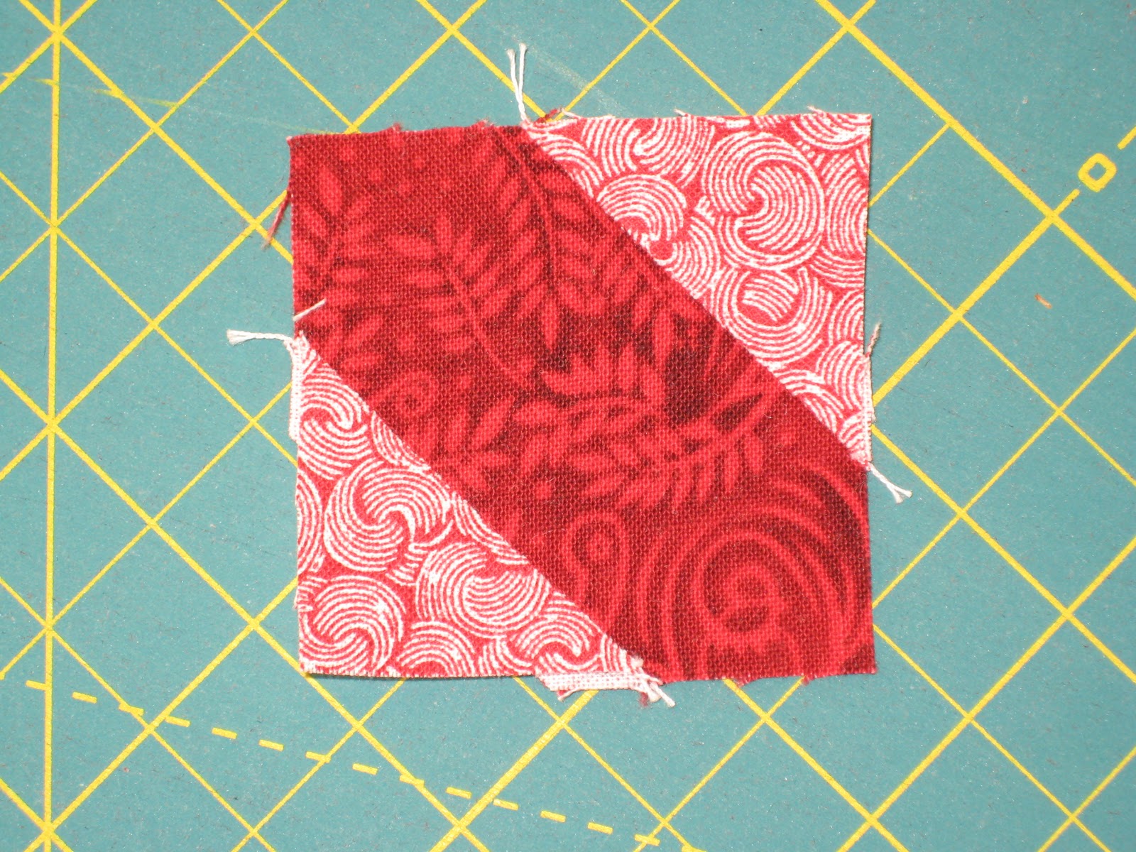 quilting canuck: Building Blocks - Square-in-a-Square I