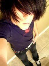 Latest Emo - Emo Pics, Emo Fashion, Emo Love, Emo Hairstyles