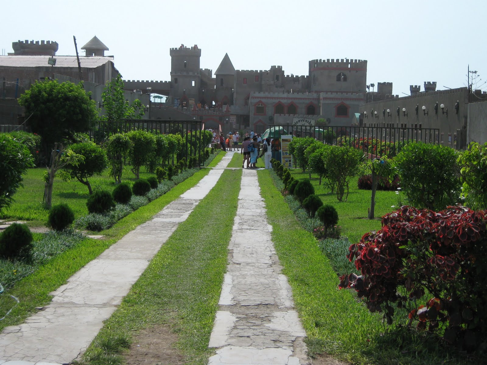 TURISMO EN EL PERÚ: EL CASTILLO DE CHANCAY