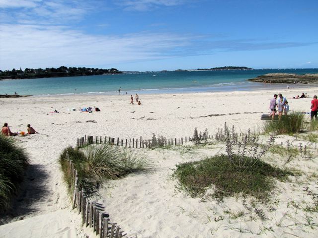 Relocation to France made easy: Lancieux quiet beach
