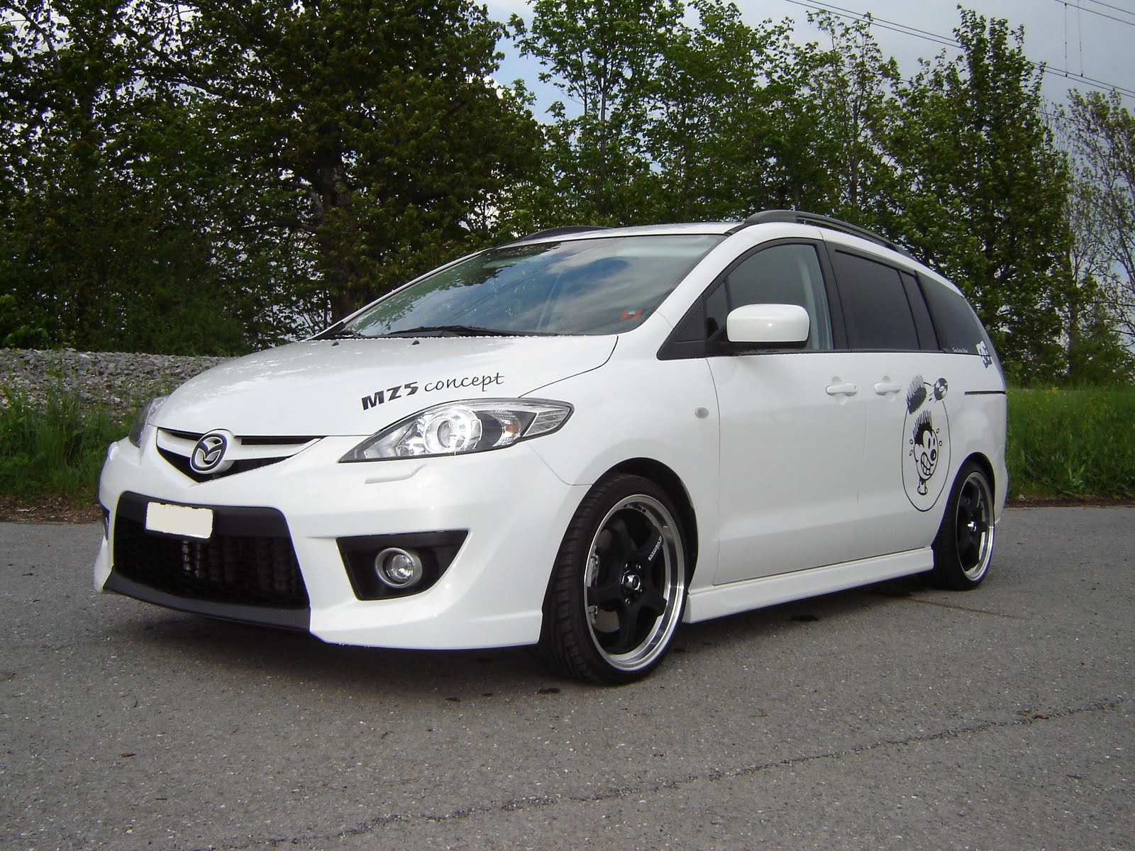 Tuning,Racing & Rock'n Roll: MAZDA 5 Concept - carbone - ACE