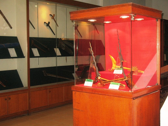 MUSEUM PUSAKA TAMAN MINI "INDONESIA INDAH"