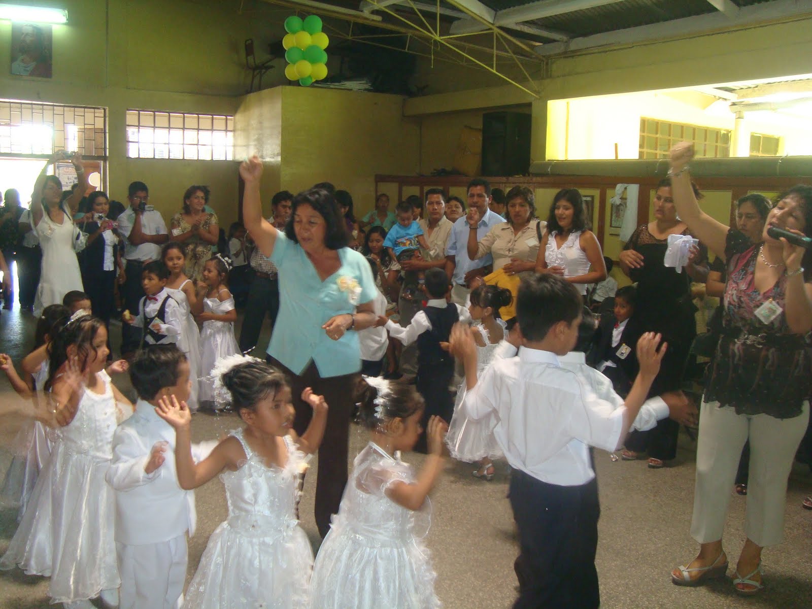 I.E.I.P. "LOS FRANCISCANITOS" 2010: REUNION DE CONFRATERNIDAD DE LOS ...