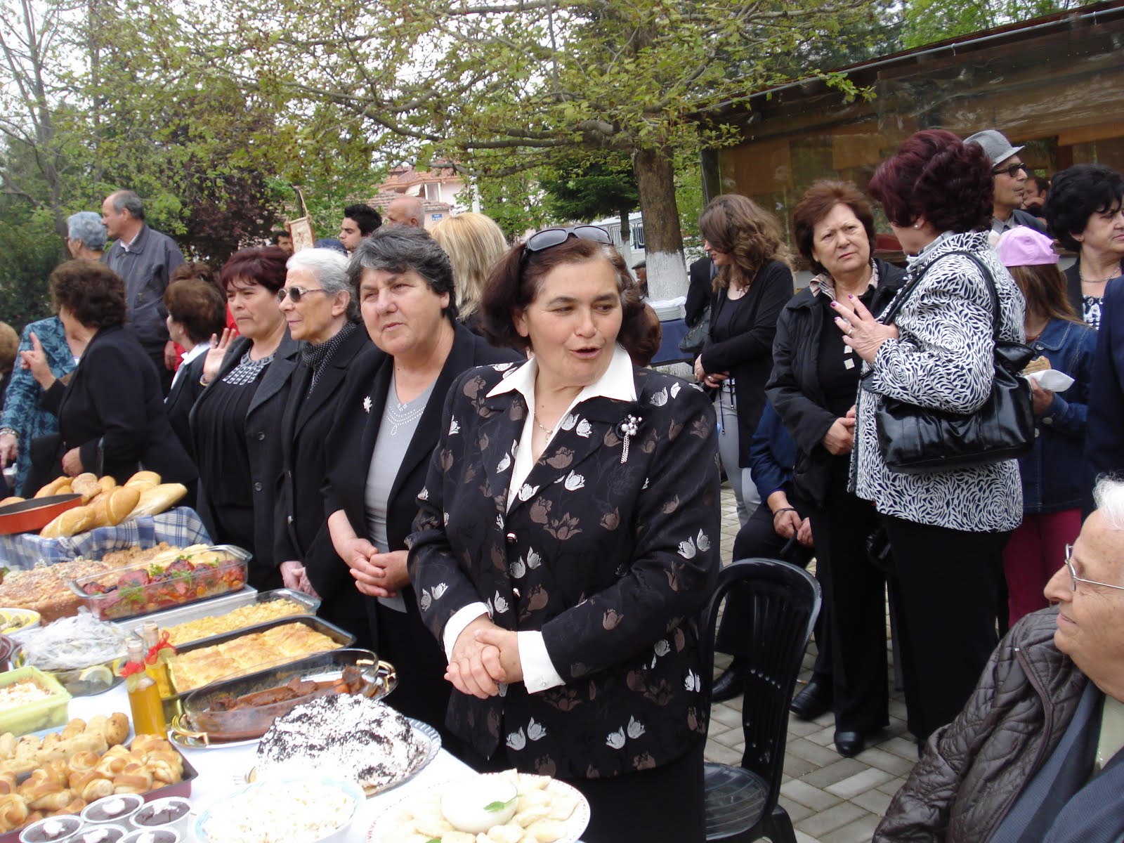 ΣΥΛΛΟΓΟΣ ΒΕΓΟΡΑΣ: Φαγητά και δημιουργοί για την κυριακή στο χωριο