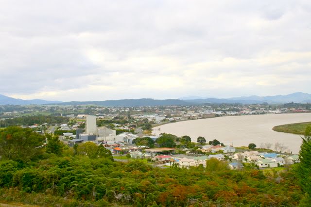 Entirely World Famous Nicquel: DARGAVILLE