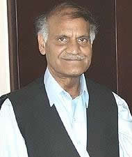 URDU ADAB: Anwar Masood, A well known comec poet