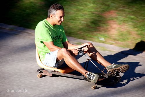 A Ultima Infância Feliz: Carrinho de Rolimã