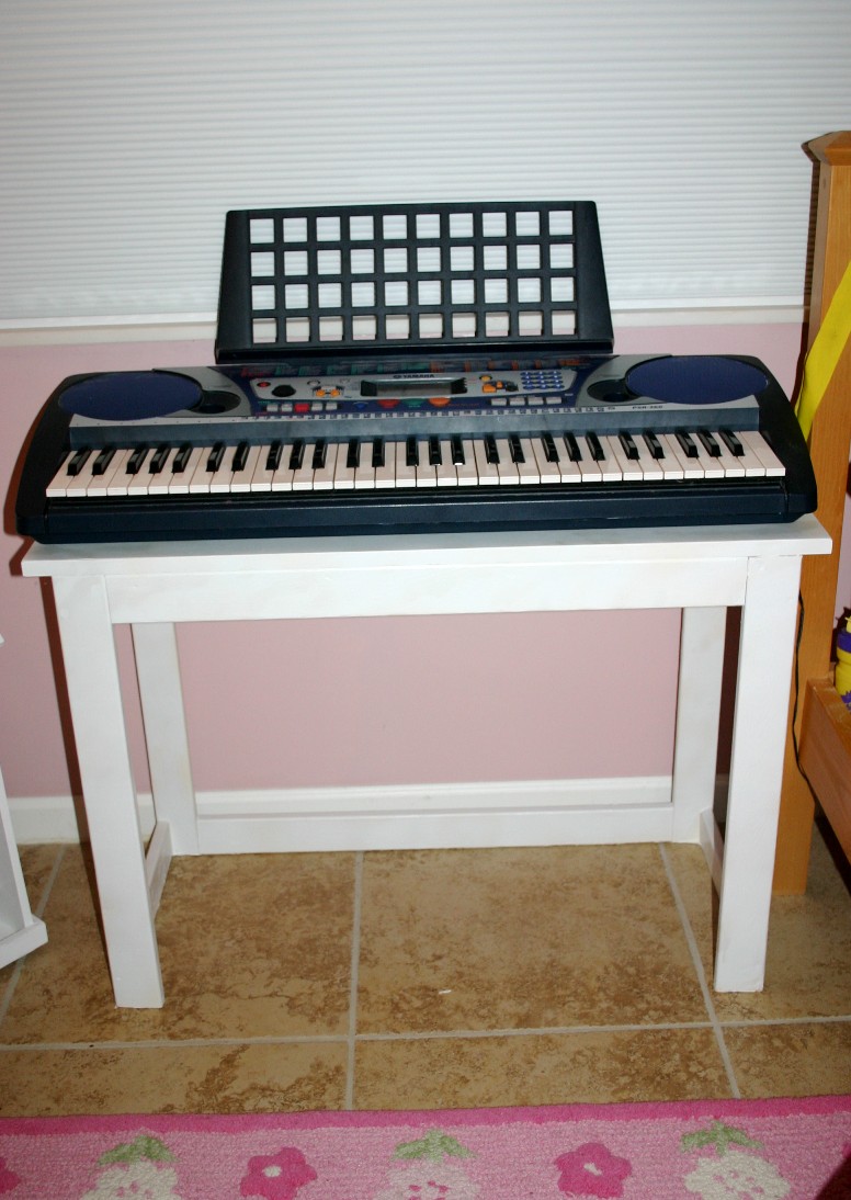 Always creating something at Home: Piano table