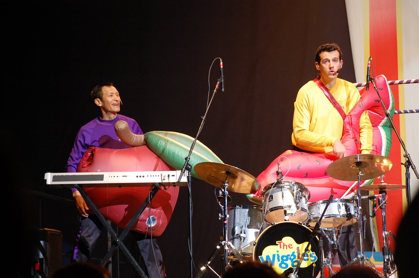 Long Island Mom x 2: The Wiggles Wiggly Circus Live! Review...