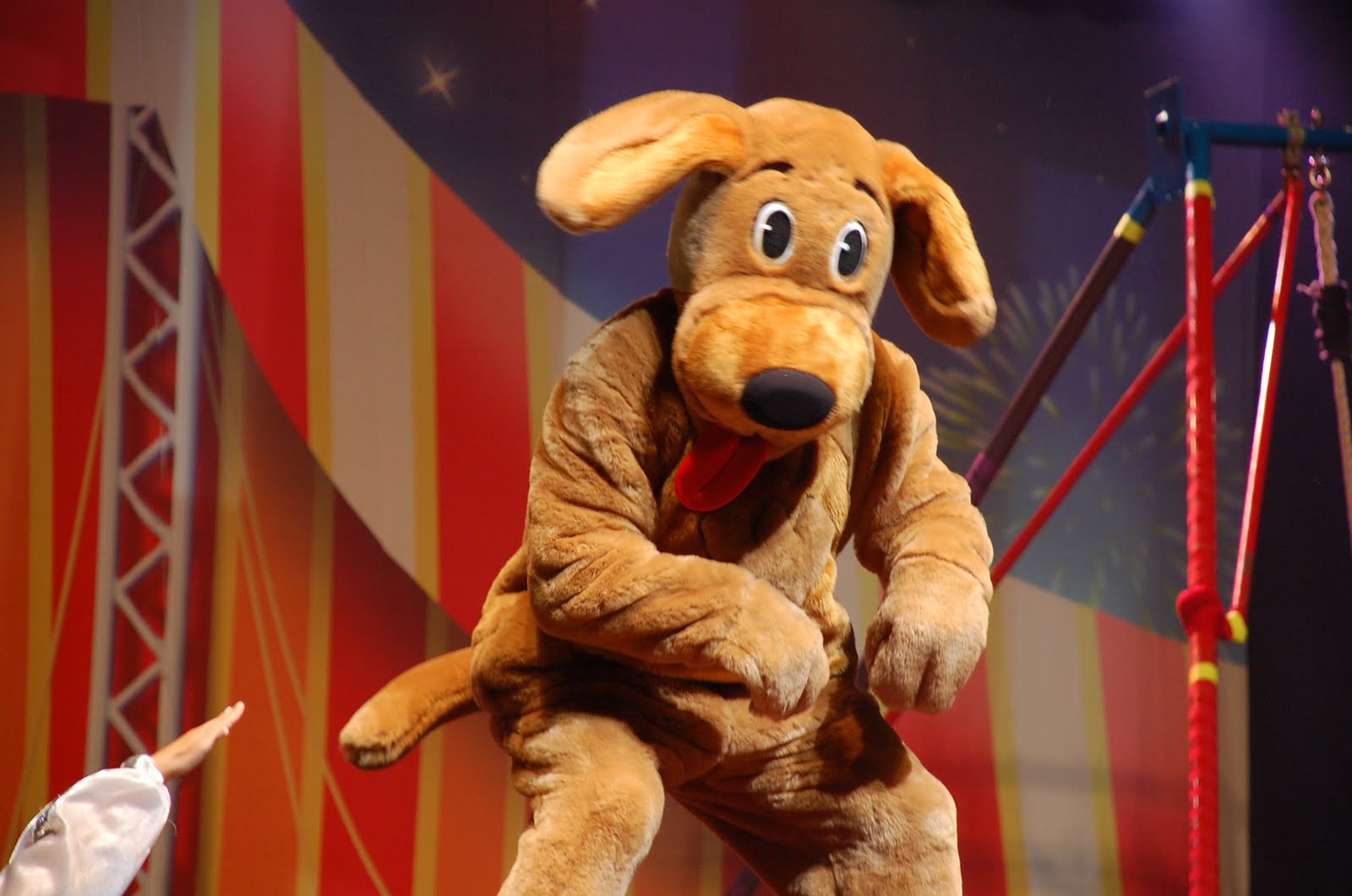 Long Island Mom x 2: The Wiggles Wiggly Circus Live! Review...