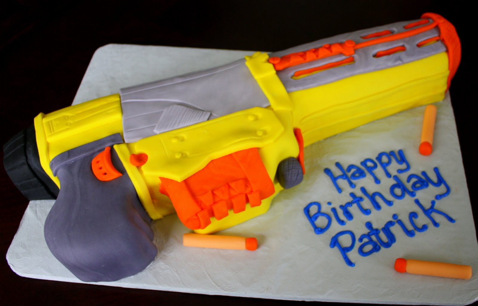 Claudine: Nerf Gun Cake