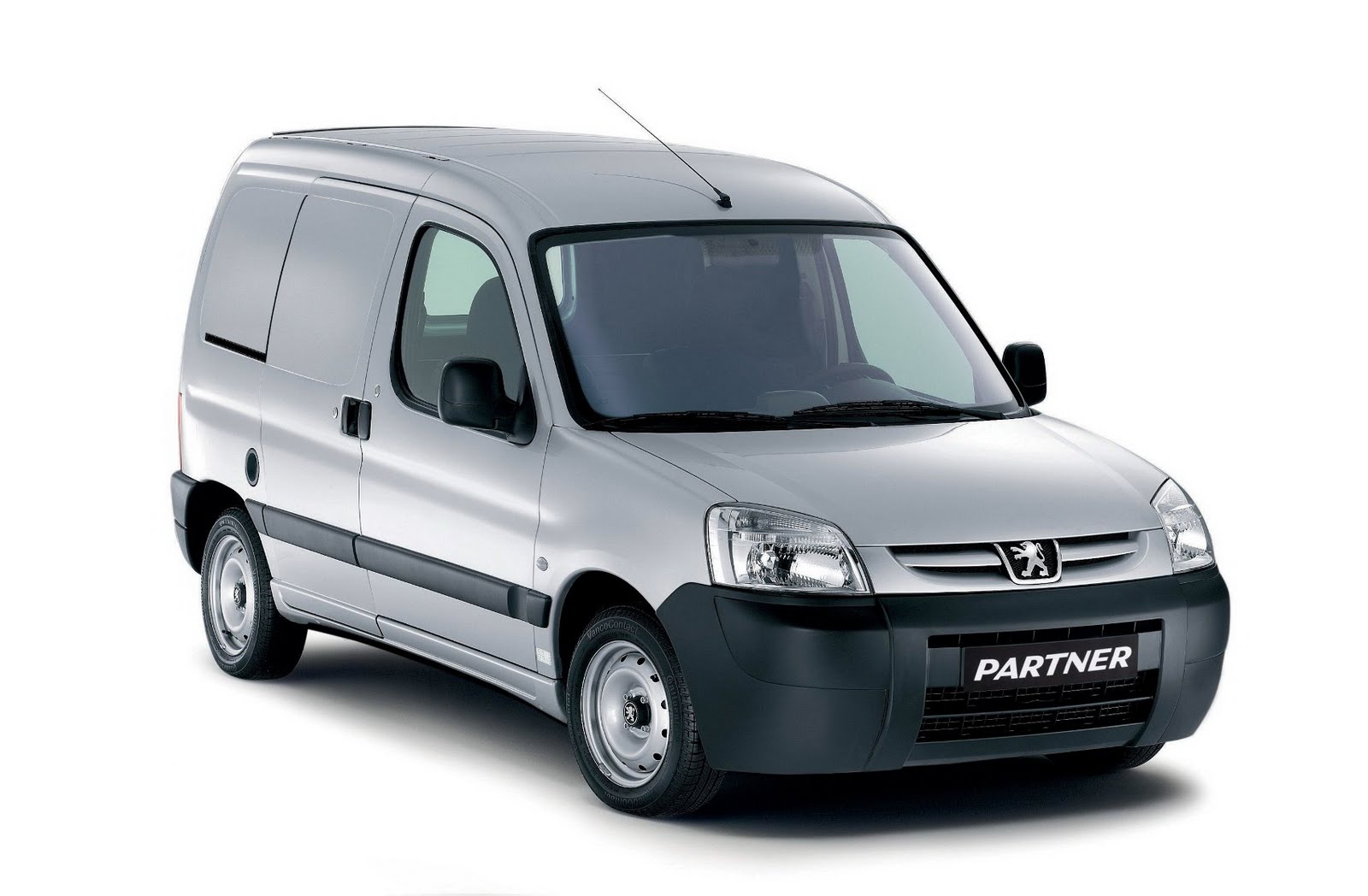 A Tração Total: Renault completa sua linha de utilitários com o Partner ...