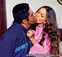 SRI LANKAN TASTE Fashion Magazine: Nirosha Perera at Film Ekamath Eka Rataka