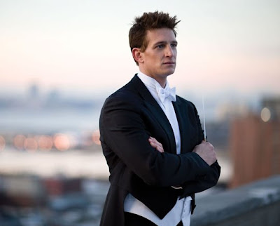 DARIO ACOSTA OPERA PORTRAITS: Maestro Evan Rogister