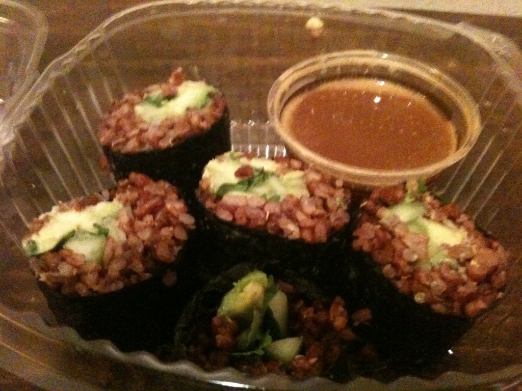hola raw: Vegan Dragon Roll in Amazing Sauce