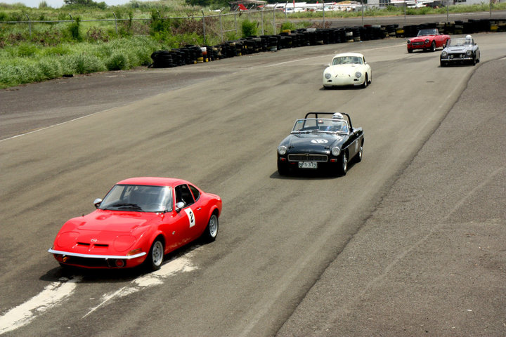 Vintage Race at the Subic International Raceway - Datsun Roadster Forum ...