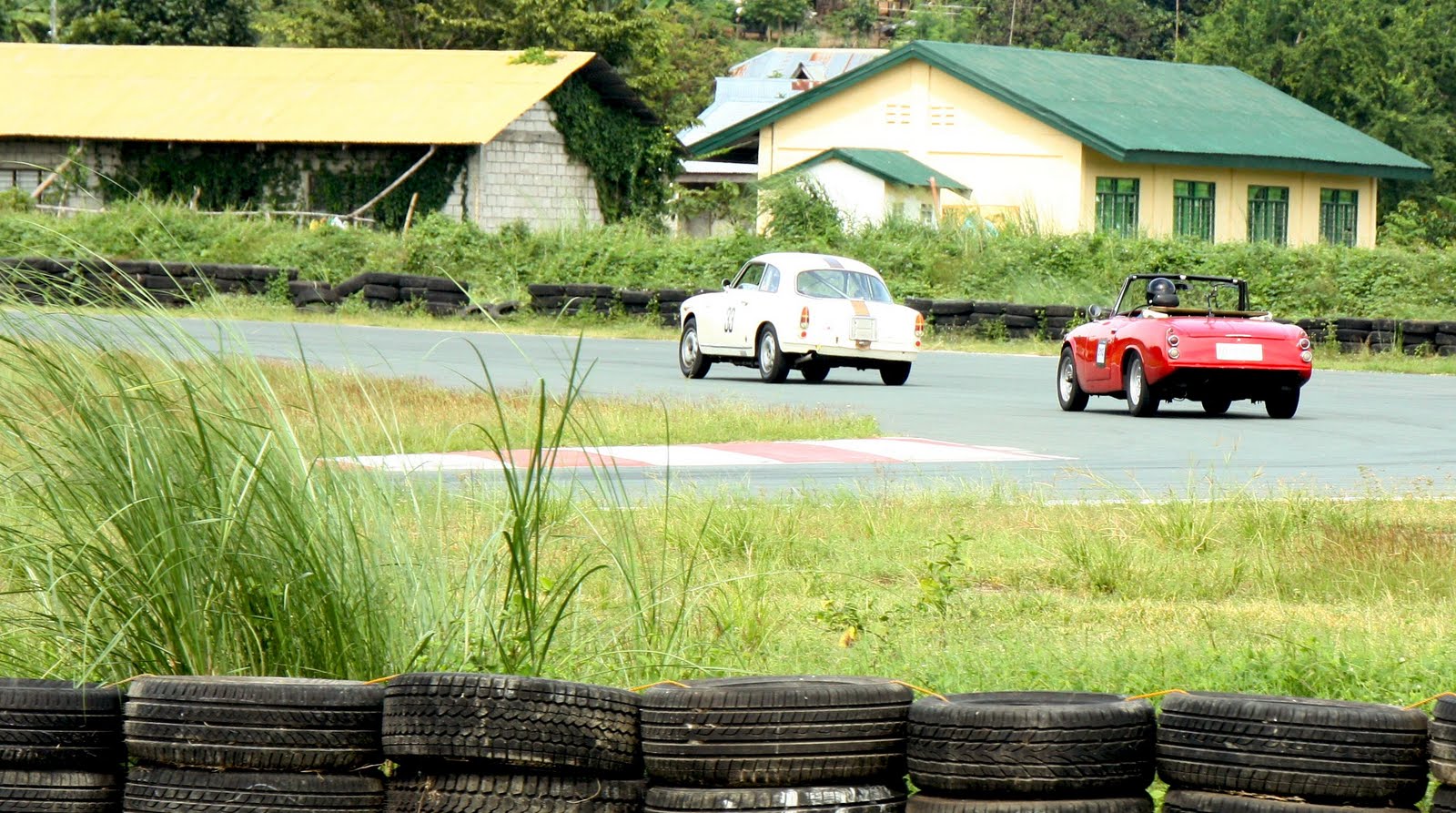 Vintage Race at the Subic International Raceway - Datsun Roadster Forum ...
