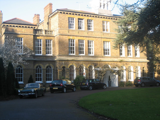 Ham Photos: South Lodge on Ham Common