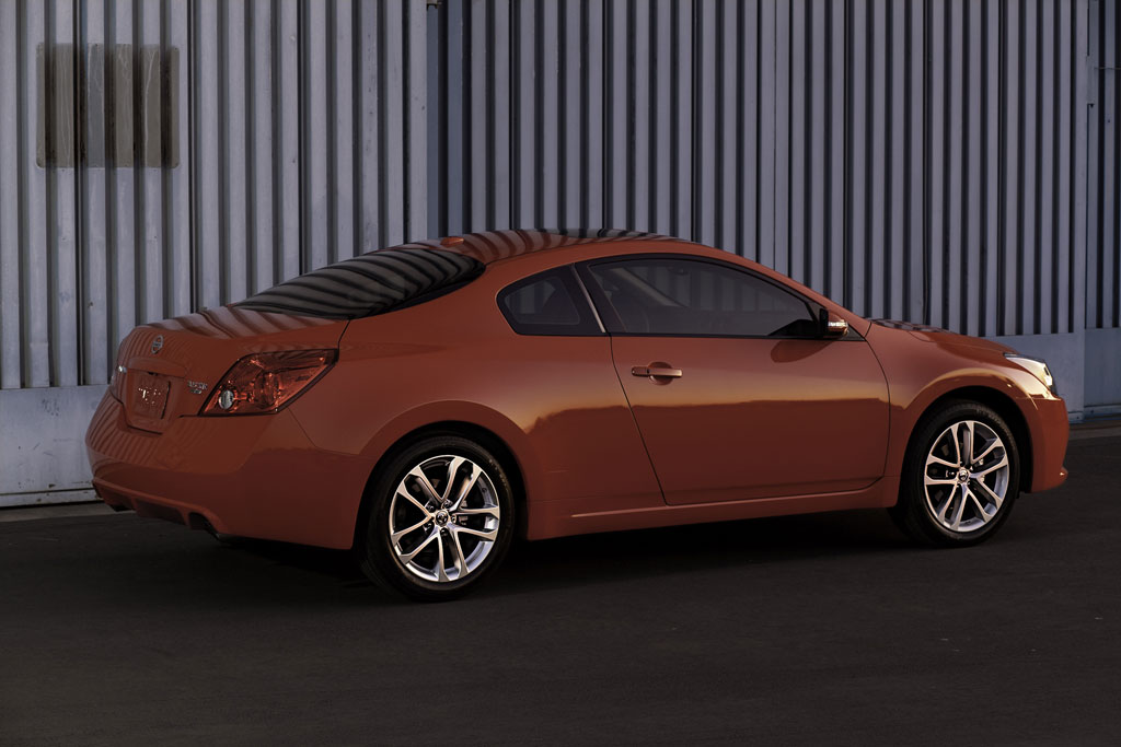 Nissan Altima Coupe 2010 | Nissan Wallpaper
