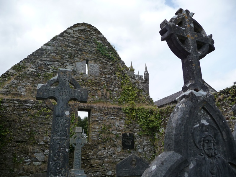 Molly's Ireland Blog: Ballyvourney St. Gobnait's Grave