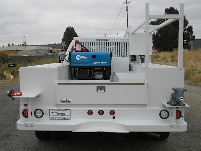 Welder’s Low-Pro 9′ Dually Service Body w/Closed Top Lids | Harbor ...