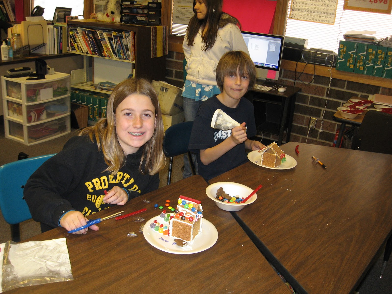 My Math and Science Classroom: Gingerbread House Activity