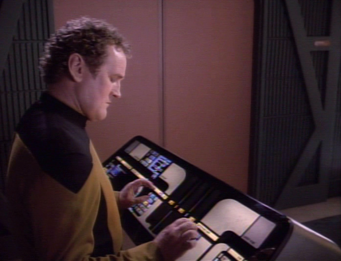 Star Trek Prop, Costume & Auction Authority: Star Trek: The Next ...